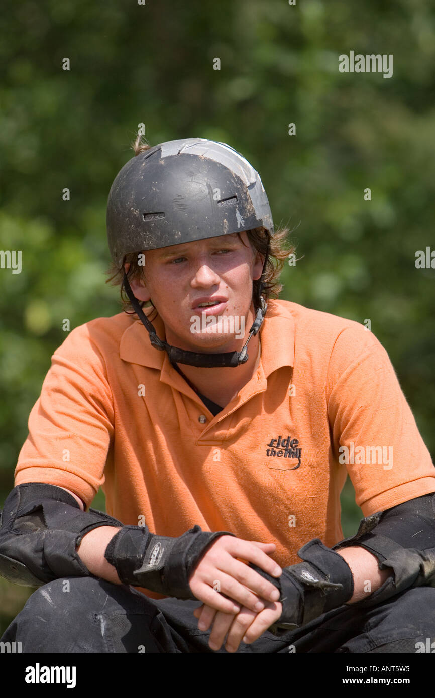 MOUNTAIN BOARDING IN RED HILL SURREY Stock Photo - Alamy