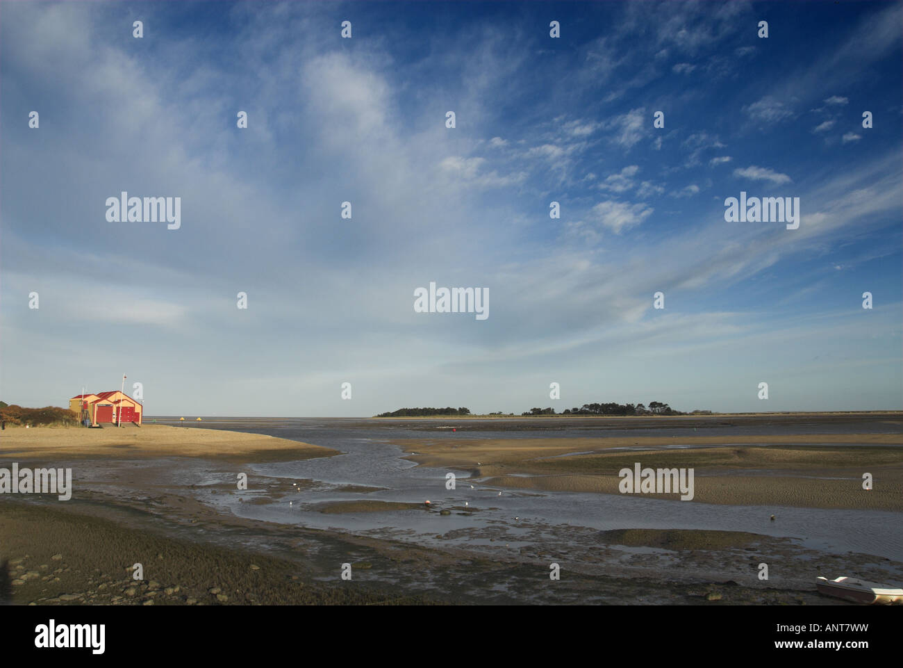 Lifeboat station boat hi-res stock photography and images - Alamy