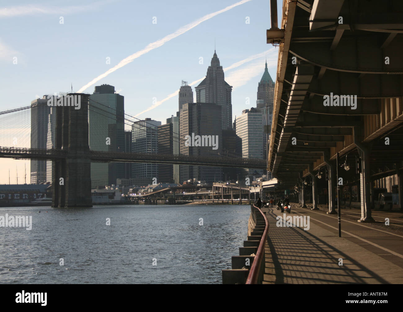 FDR expressway Brooklyn bridge and Lower Manhattan skyline New York ...