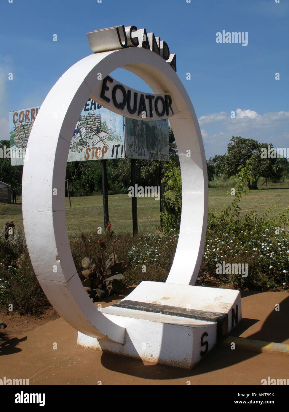 Equator crossing on Masaka Road, Uganda Stock Photo - Alamy