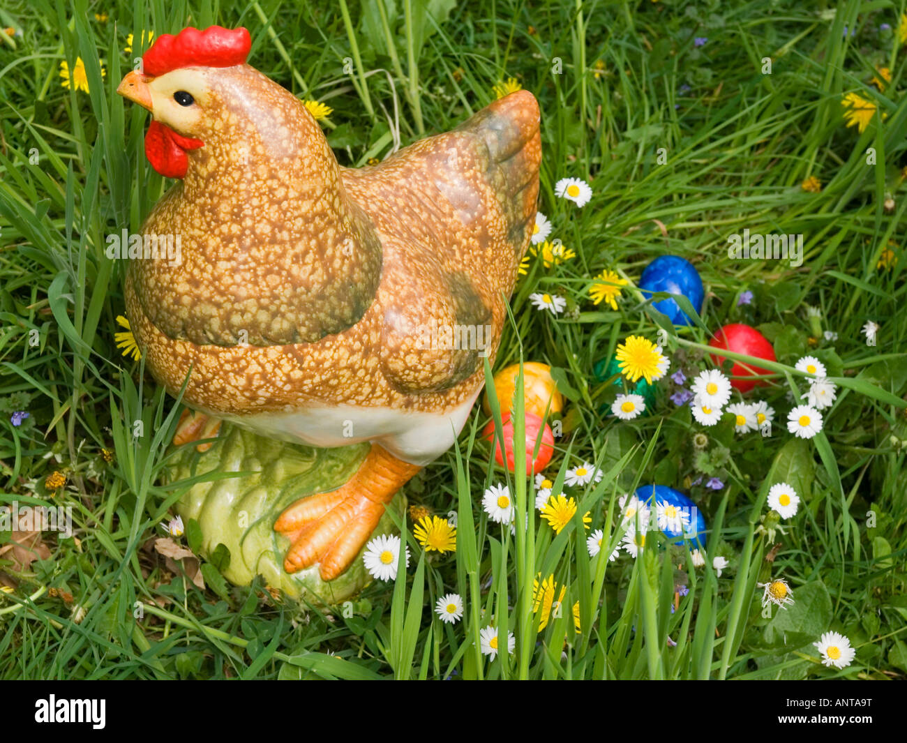 Hen figure hi-res stock photography and images - Alamy