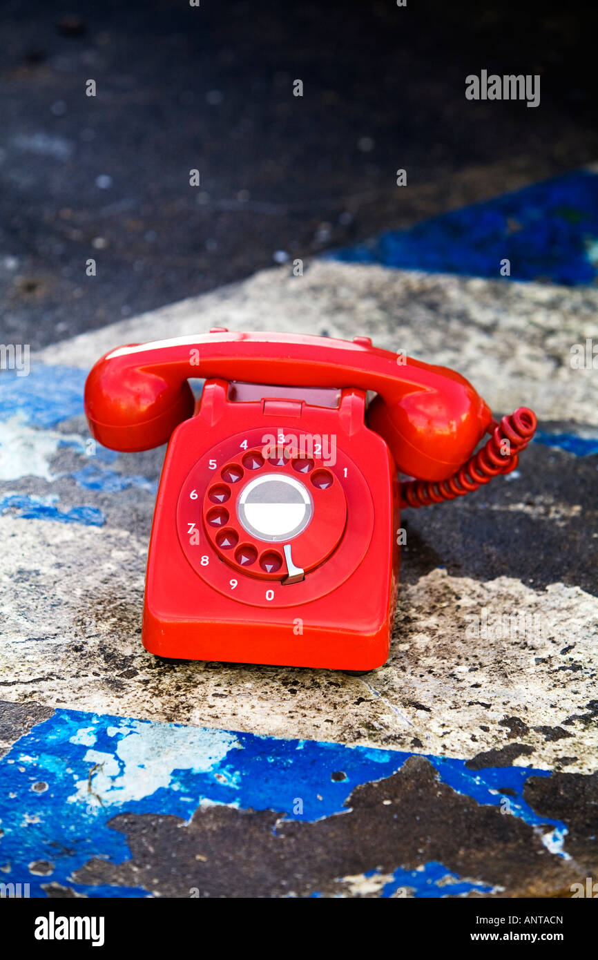 Retro british telephone hi-res stock photography and images - Alamy