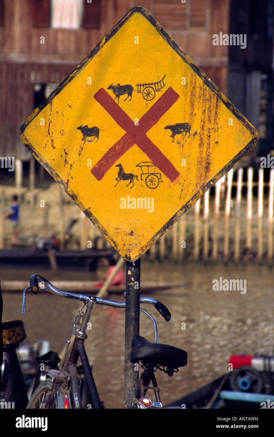 Burmese Traffic sign. Taungguyi, Shan State, Myanmar (Burma Stock Photo ...