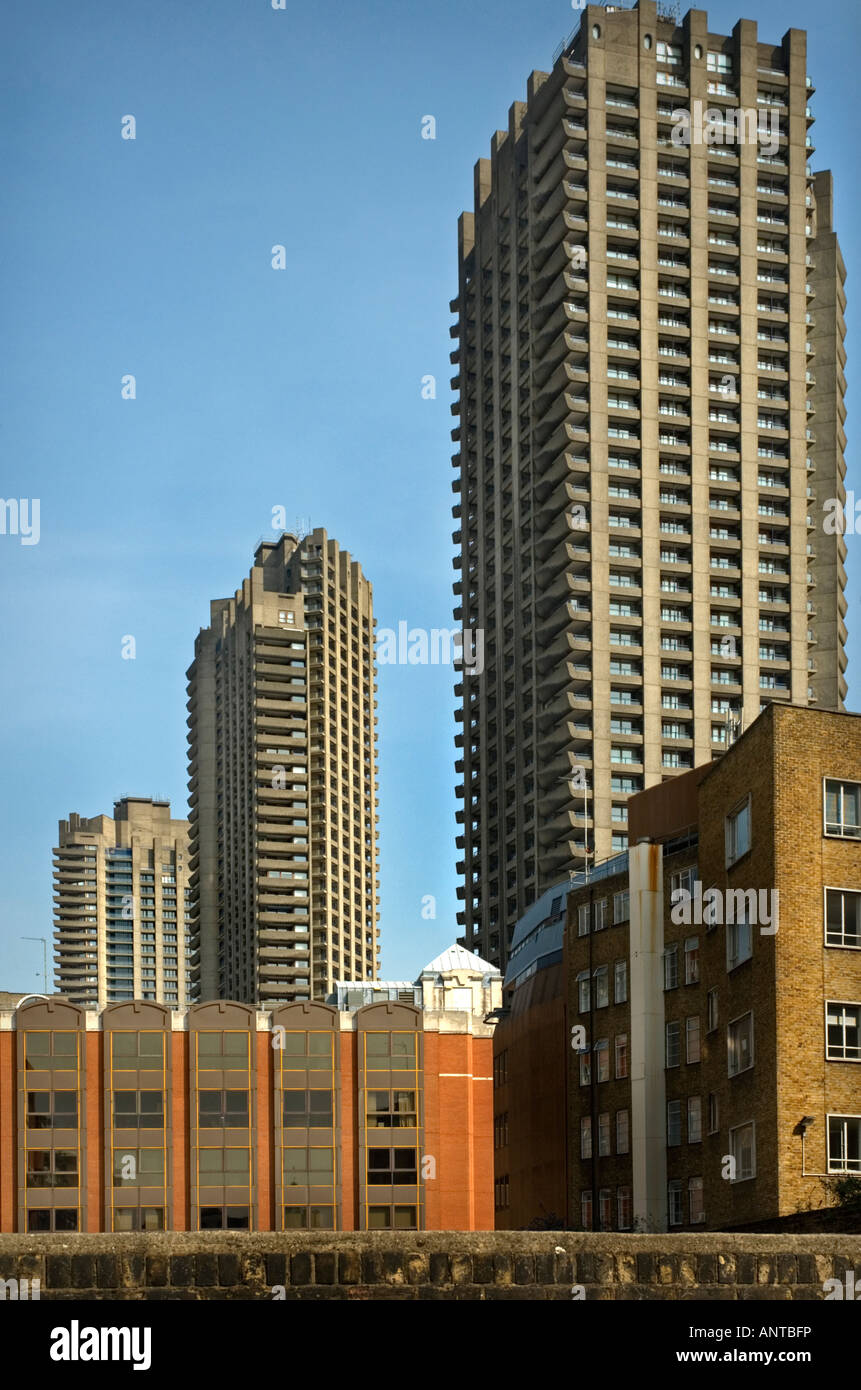 Lauderdale Cromwell Shakespeare Towers Barbican Estate Stock Photo - Alamy