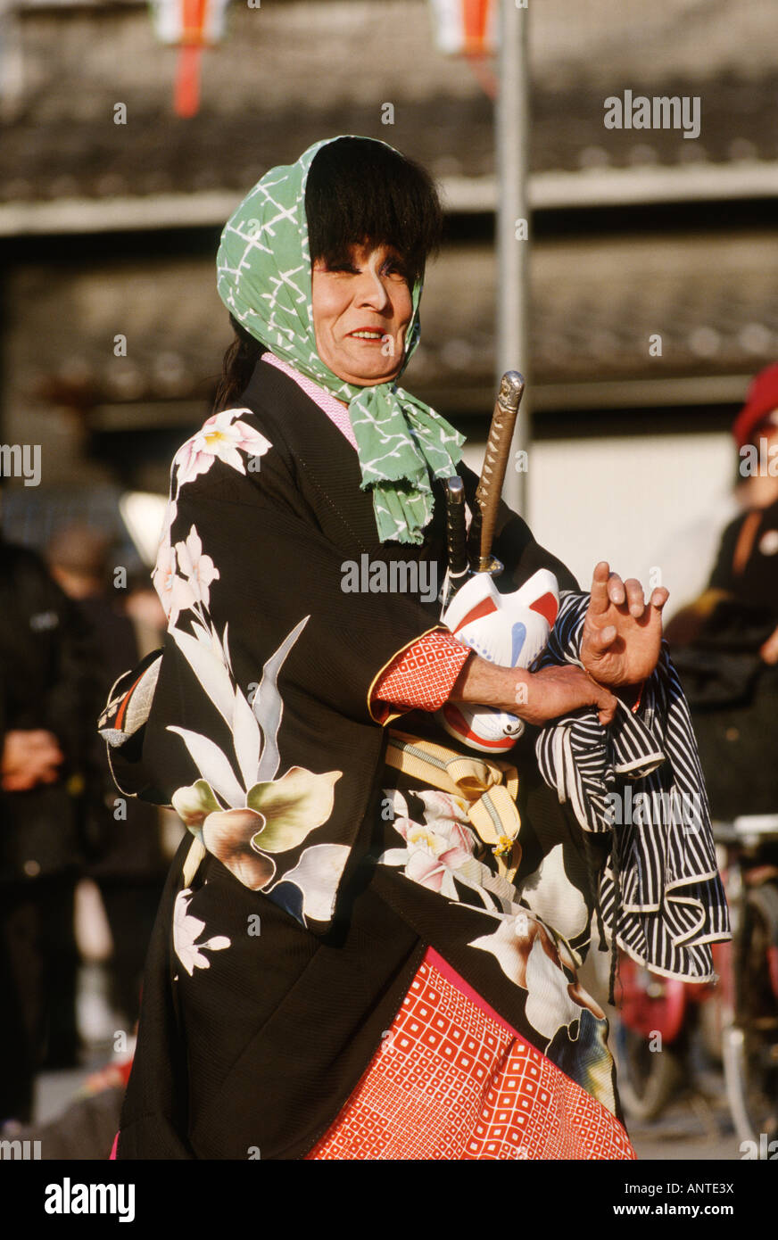 Tokyo Japan Man in costume gives Kabuki performance in Ueno Park Stock ...
