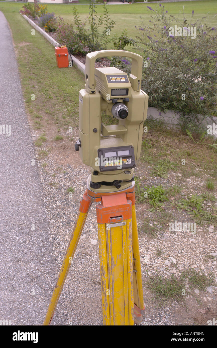 Theodolit hi-res stock photography and images - Alamy