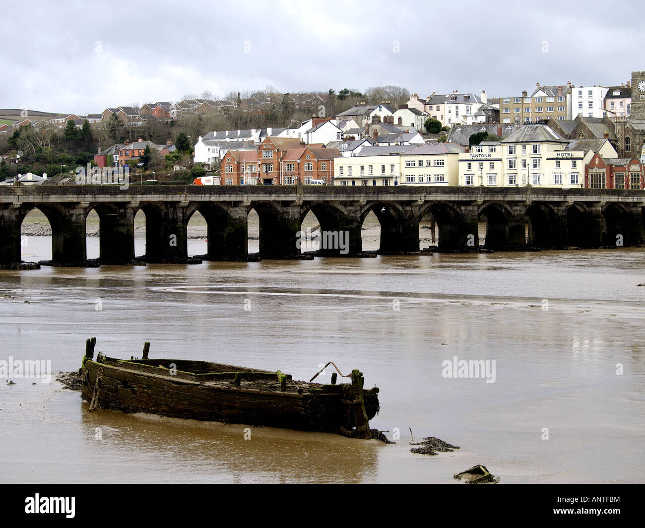 River torridge bridge bideford devon hi-res stock photography and ...