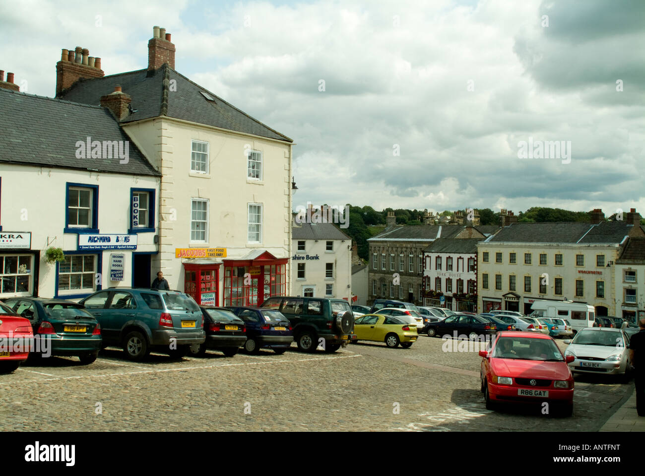 Richmond market place north hi-res stock photography and images - Alamy