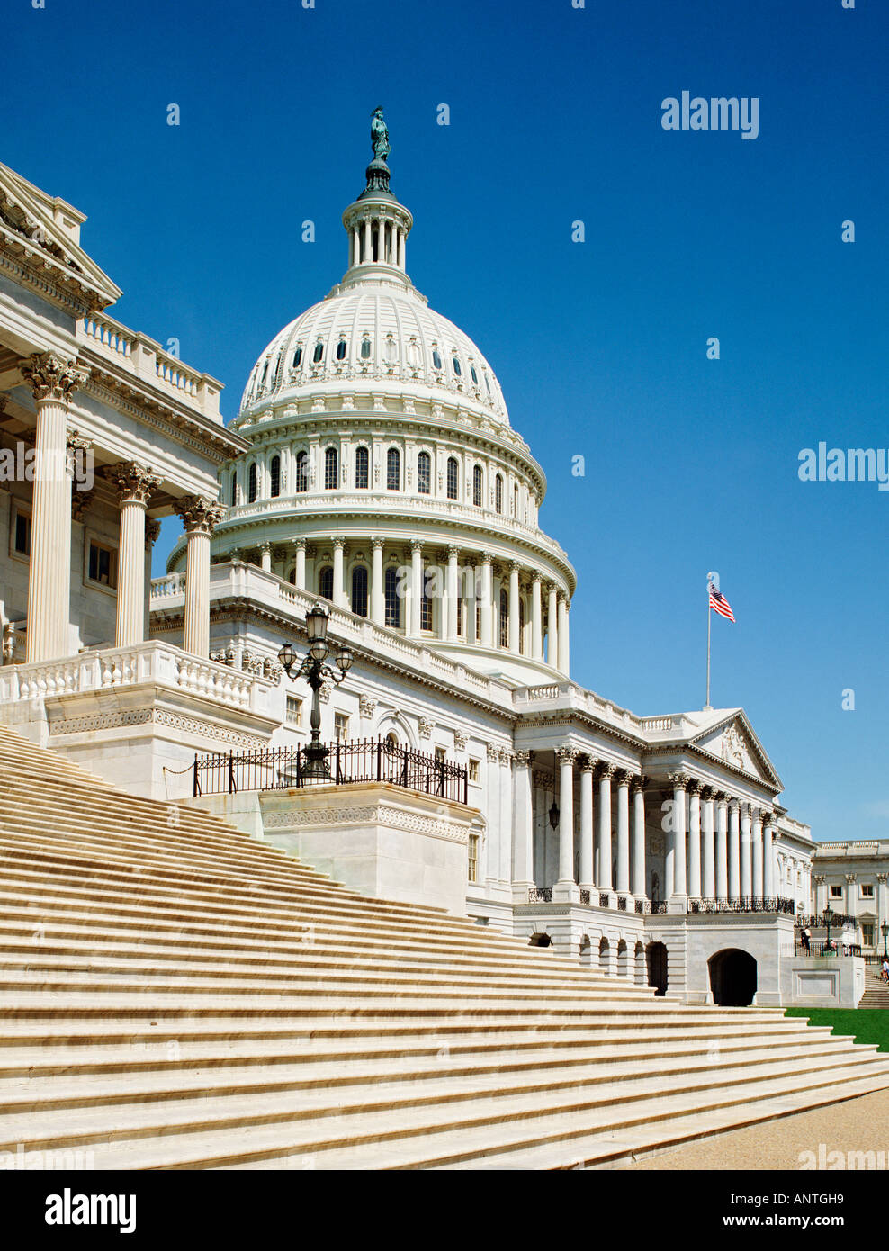 Washington star building hi-res stock photography and images - Alamy