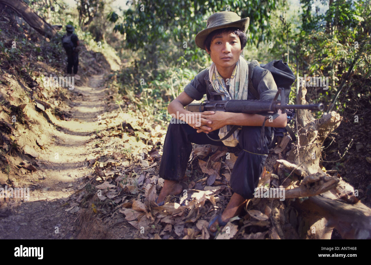 Boy soldiers myanmar hi-res stock photography and images - Alamy