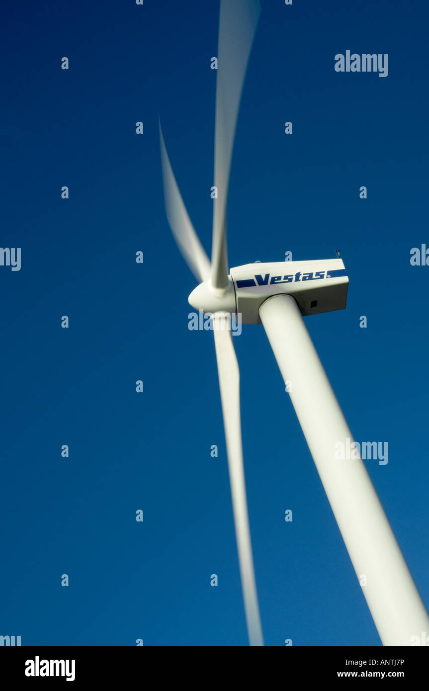 Spinning windmill hi-res stock photography and images - Alamy