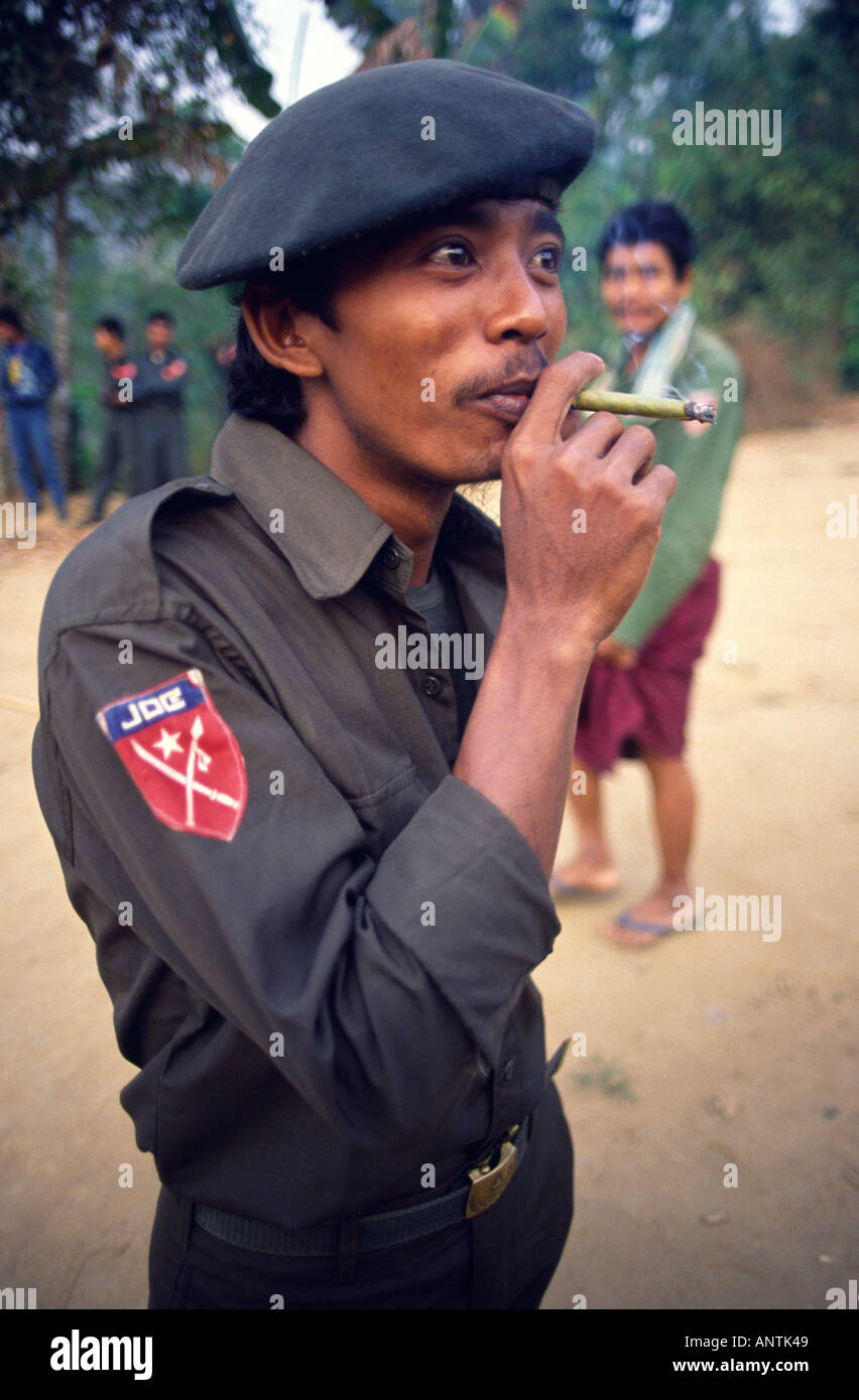 ABSDF fighter smoking a Cheroot Manerplow Kawtholei Burma Stock Photo ...