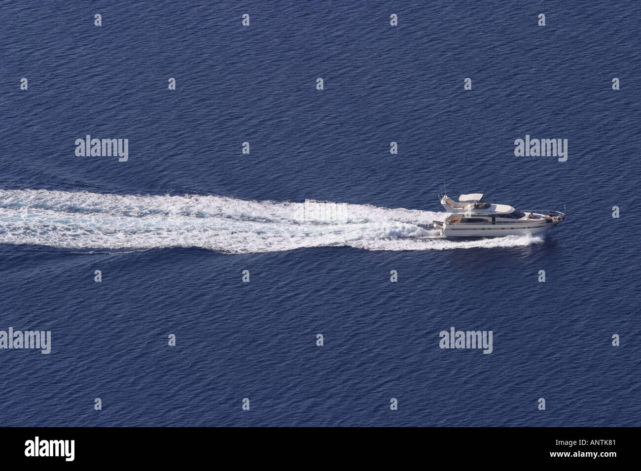 Motor cruiser sea hi-res stock photography and images - Alamy