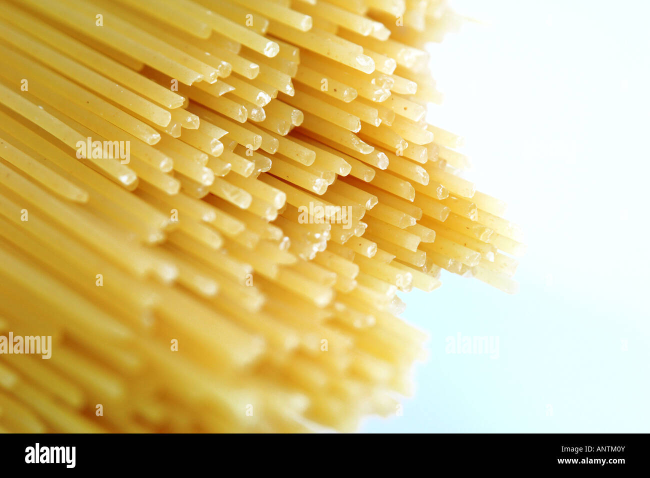 Dried spaghetti detail hi-res stock photography and images - Alamy