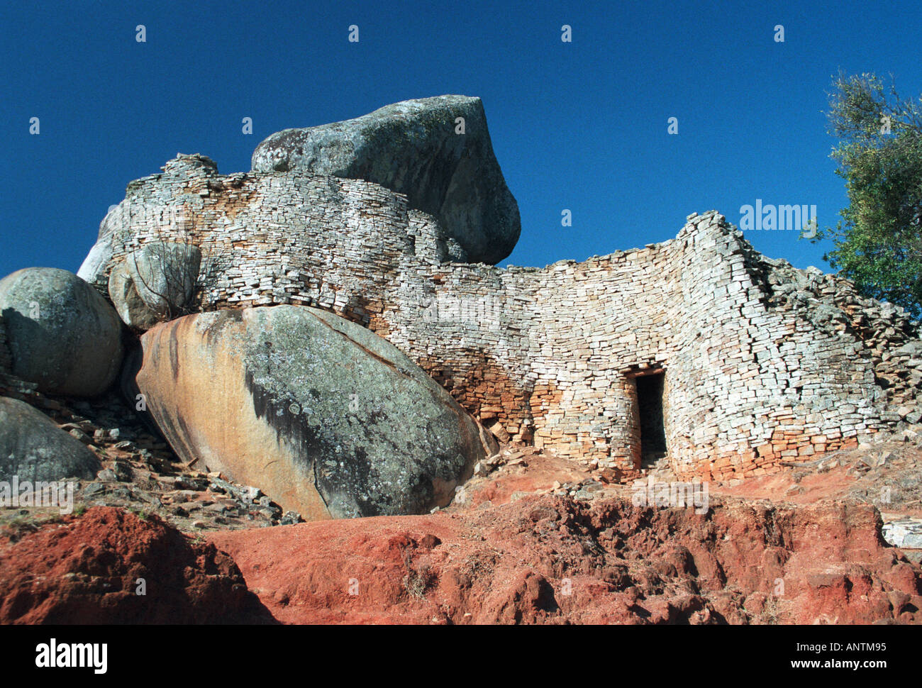 Hill complex zimbabwe hi-res stock photography and images - Alamy