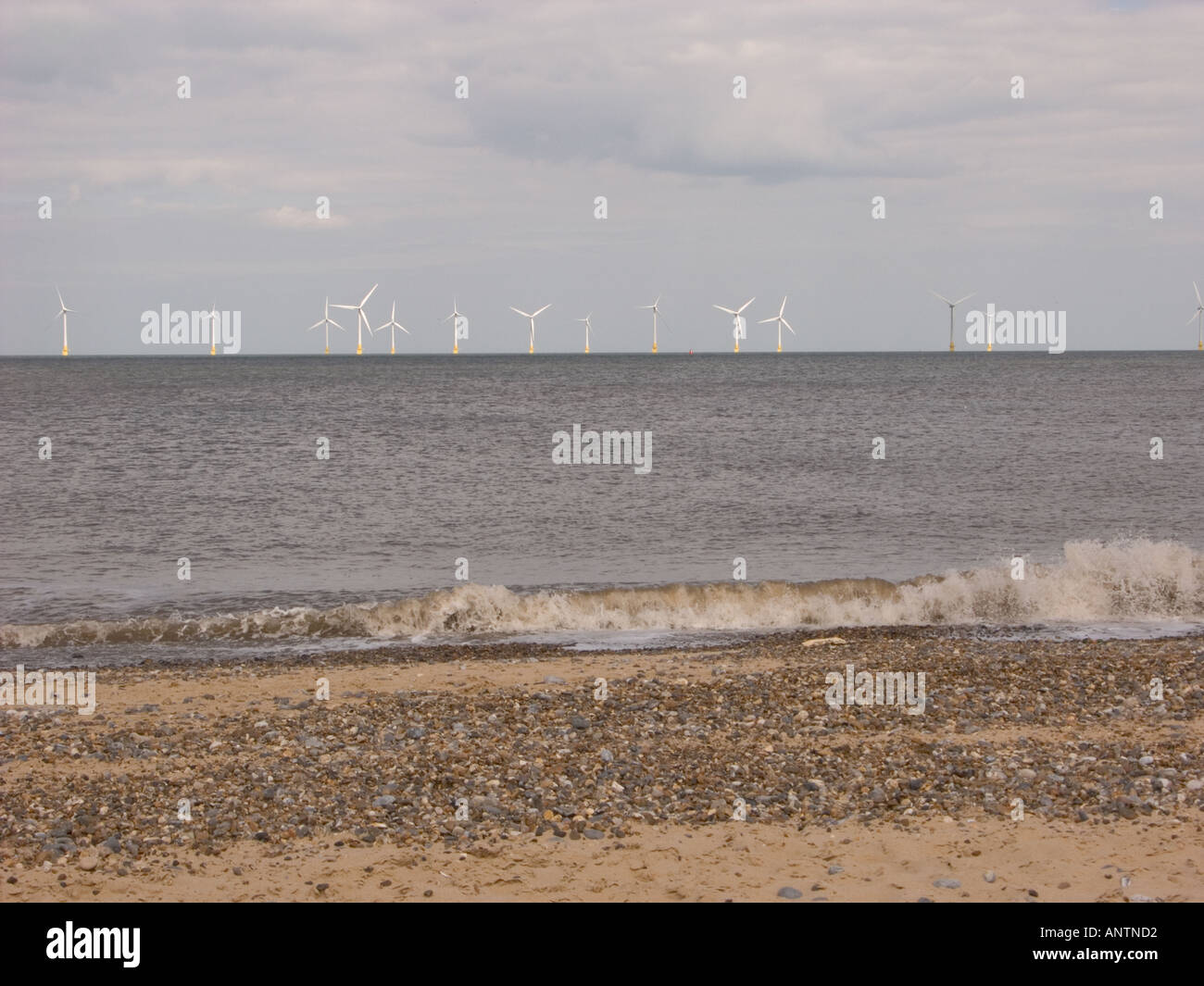 Scroby sands offshore wind farm hi-res stock photography and images - Alamy