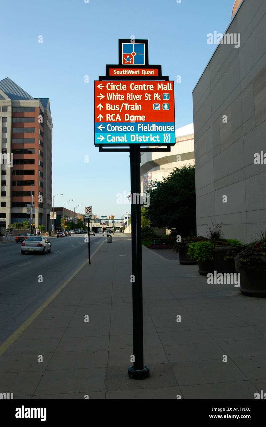 Indianapolis downtown street sign hi-res stock photography and images ...