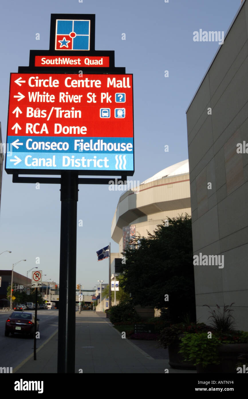 Indianapolis street sign hi-res stock photography and images - Alamy