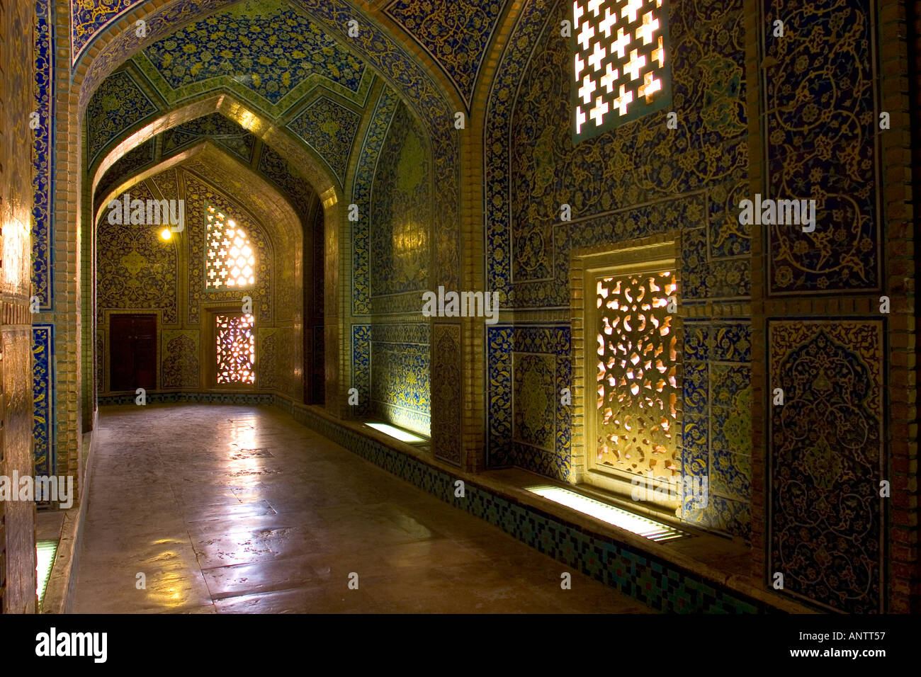 Iran mosque mashad hi-res stock photography and images - Alamy
