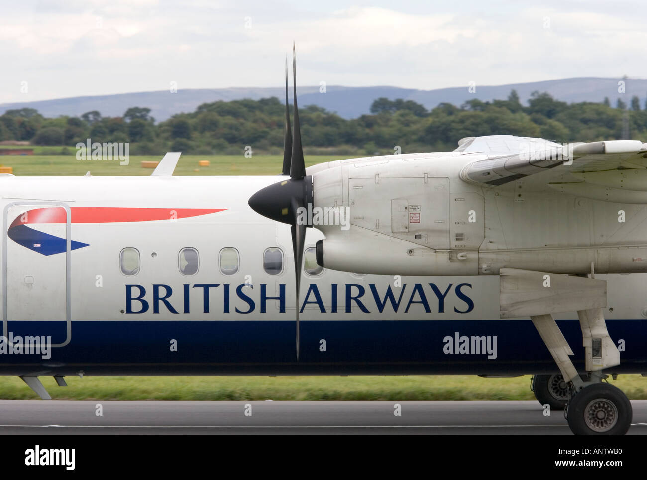 BA Dash 8 aeroplane Stock Photo - Alamy