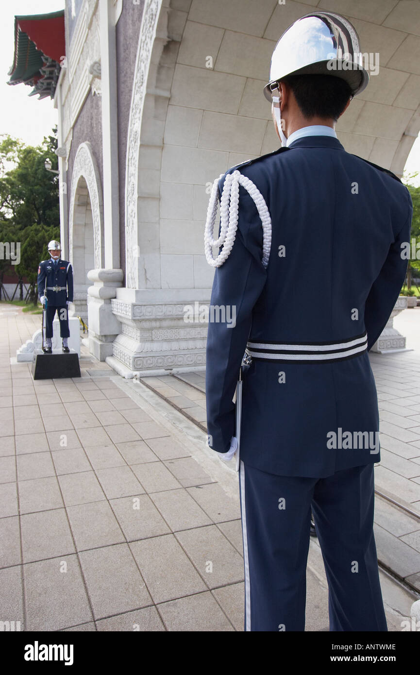 Armed soldier guarding gate hi-res stock photography and images - Alamy