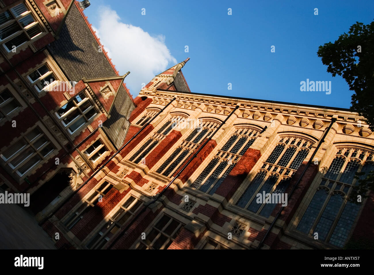 The Great Hall from The Cloth Workers Court at Leeds University West ...