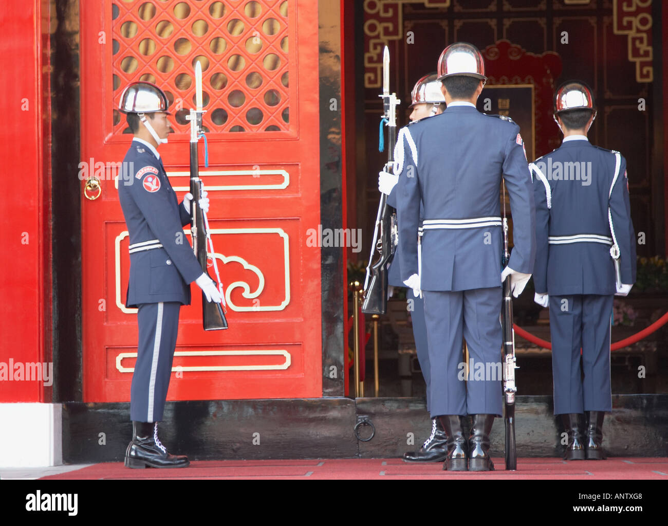 Changing Of The Guard Ceremony At Martyrs Shrine Stock Photo - Alamy