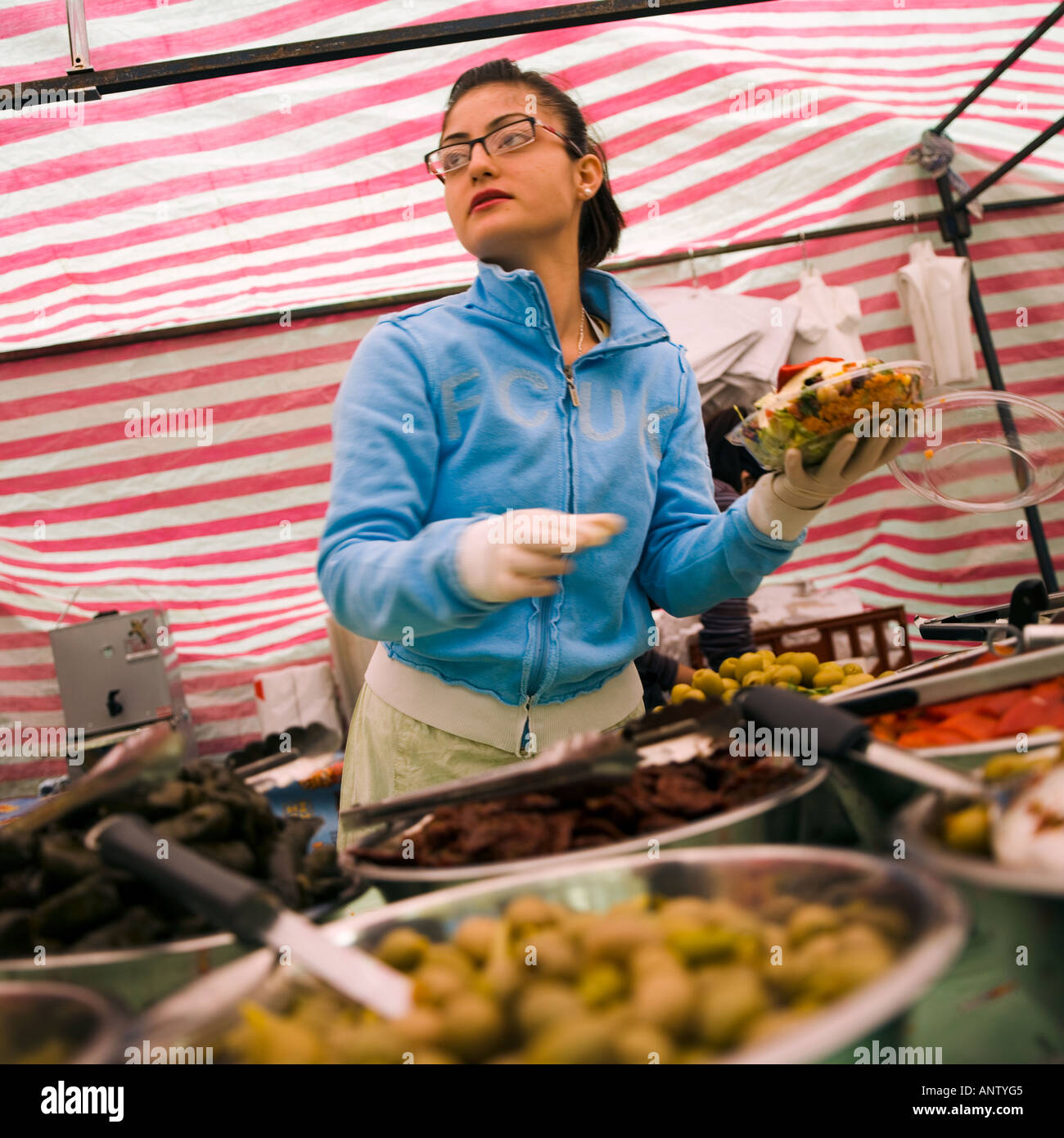 market stall mediterranean food Stock Photo - Alamy