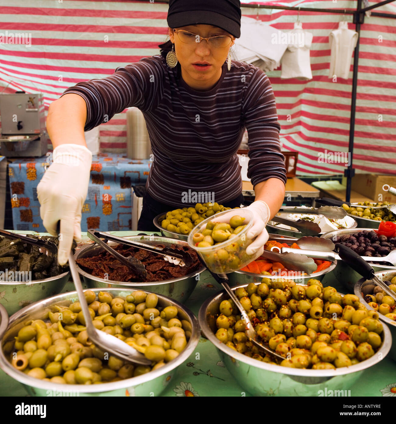 market stall mediterranean food Stock Photo - Alamy