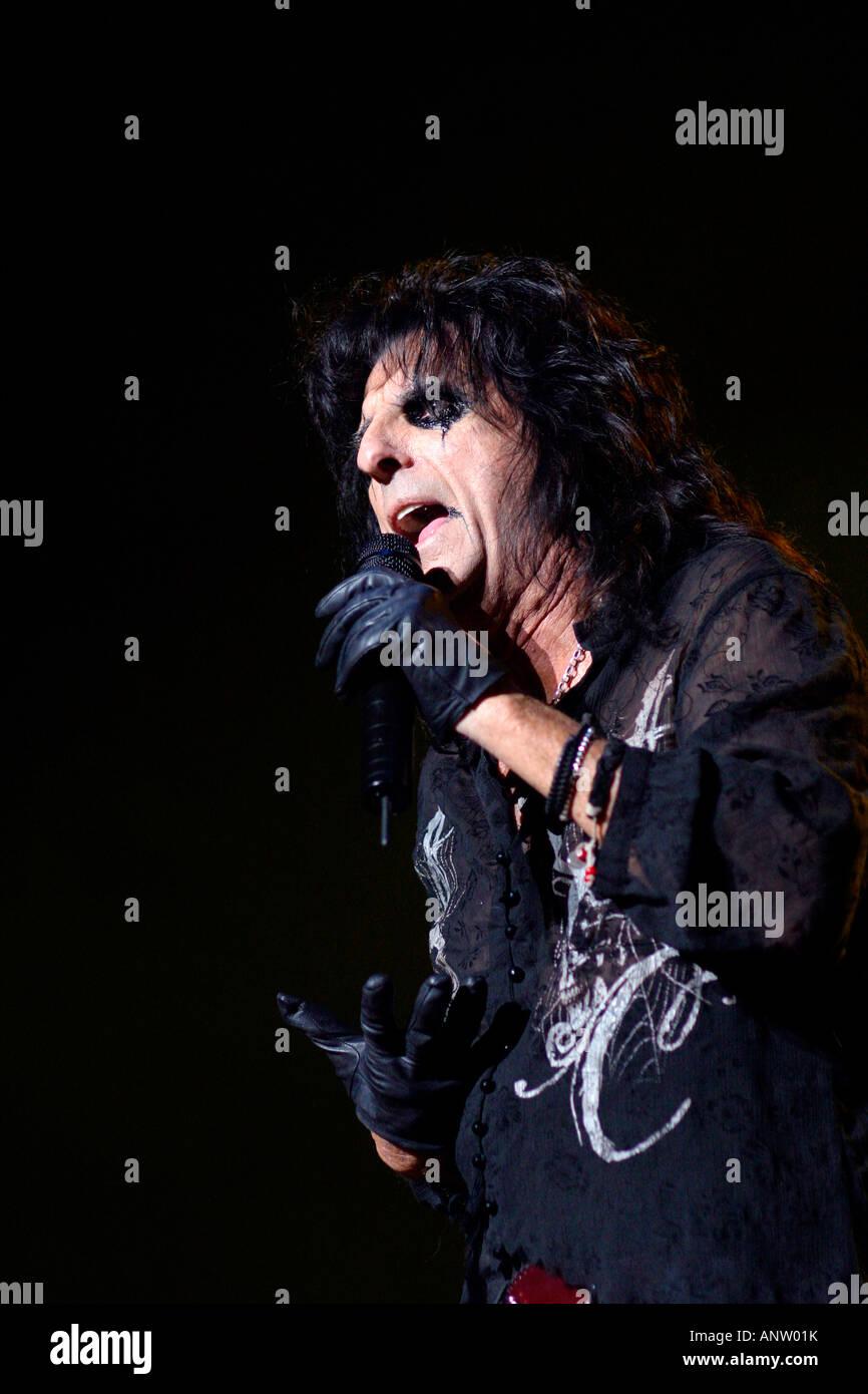 Alice formerly known vincent damon hi-res stock photography and images ...