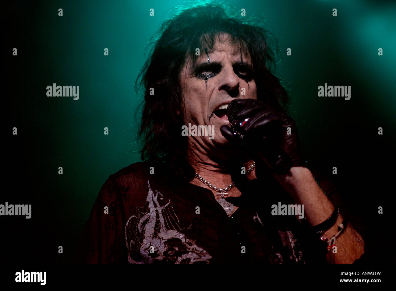 Alice Cooper formerly known as Vincent Damon Furnier at Nottingham ...
