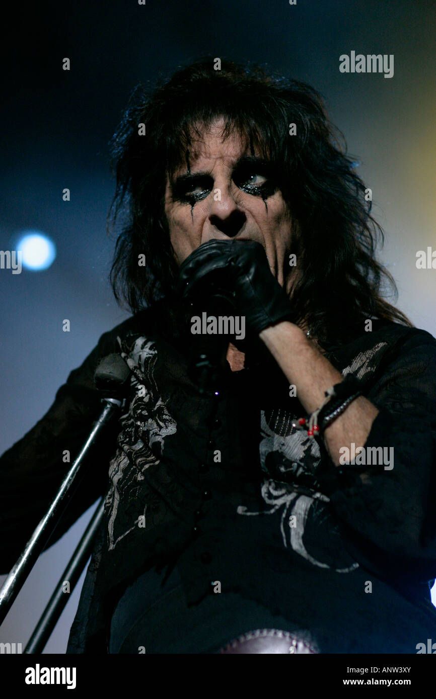 Alice formerly known vincent damon hi-res stock photography and images ...