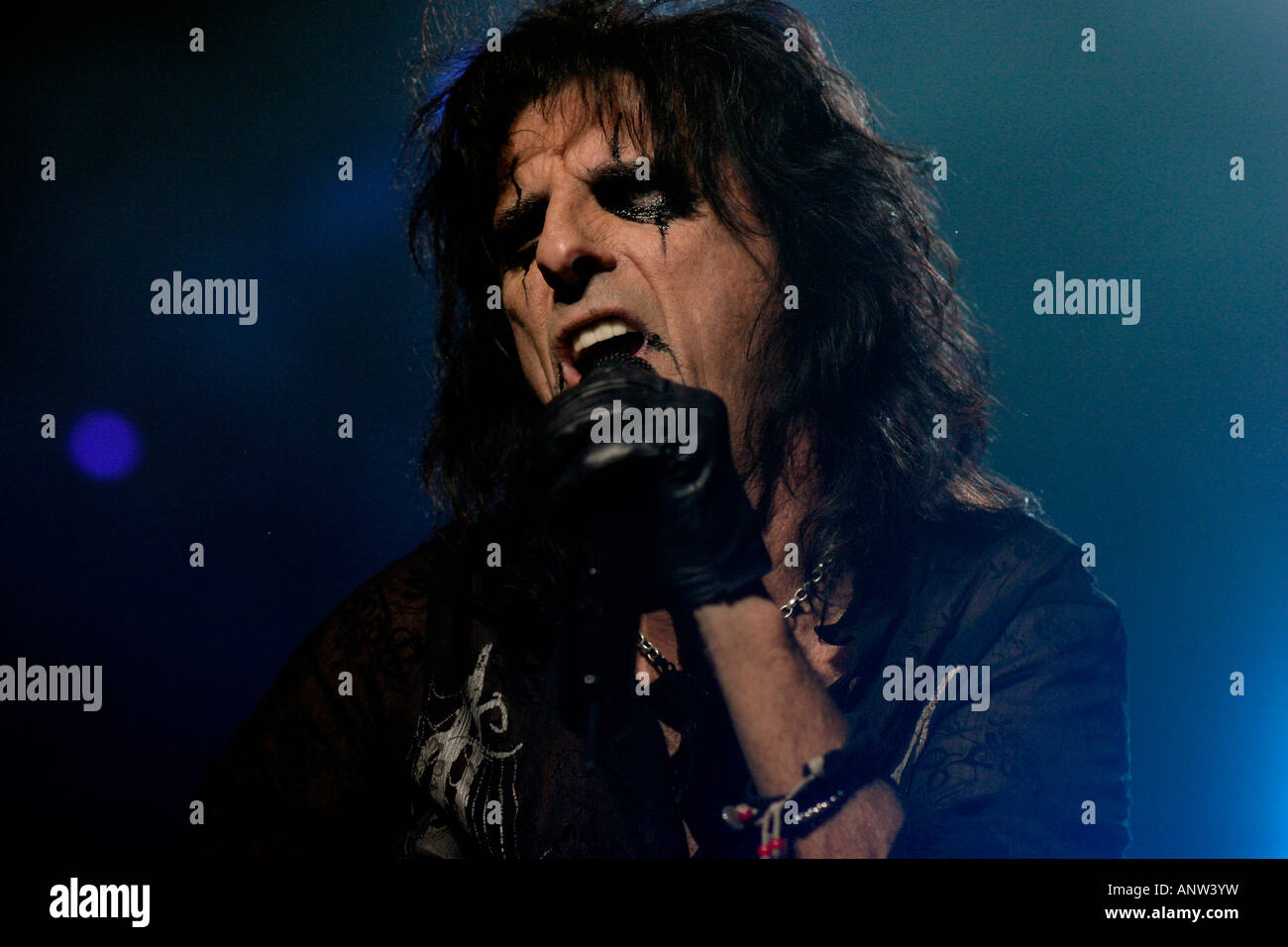 Alice formerly known vincent damon hi-res stock photography and images ...