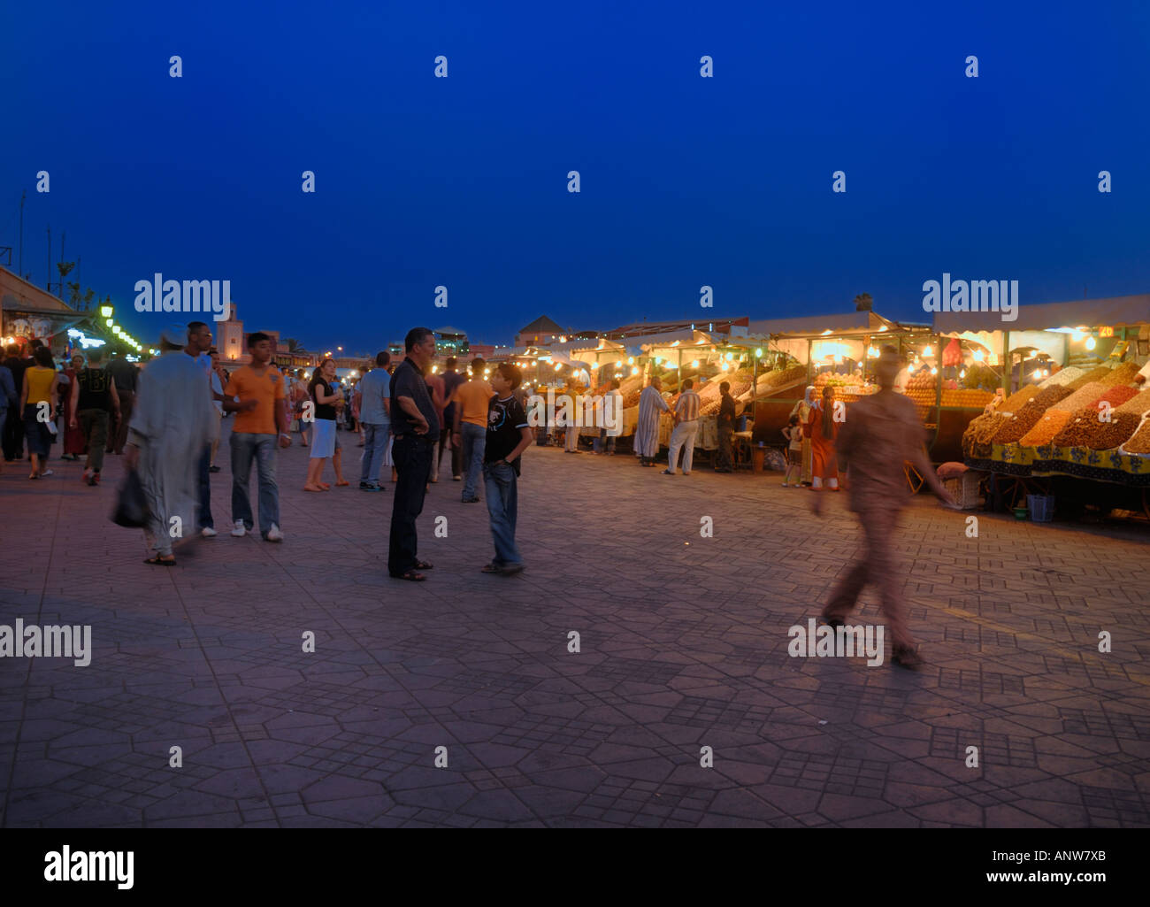 Square of the dead marrakesh hi-res stock photography and images - Alamy