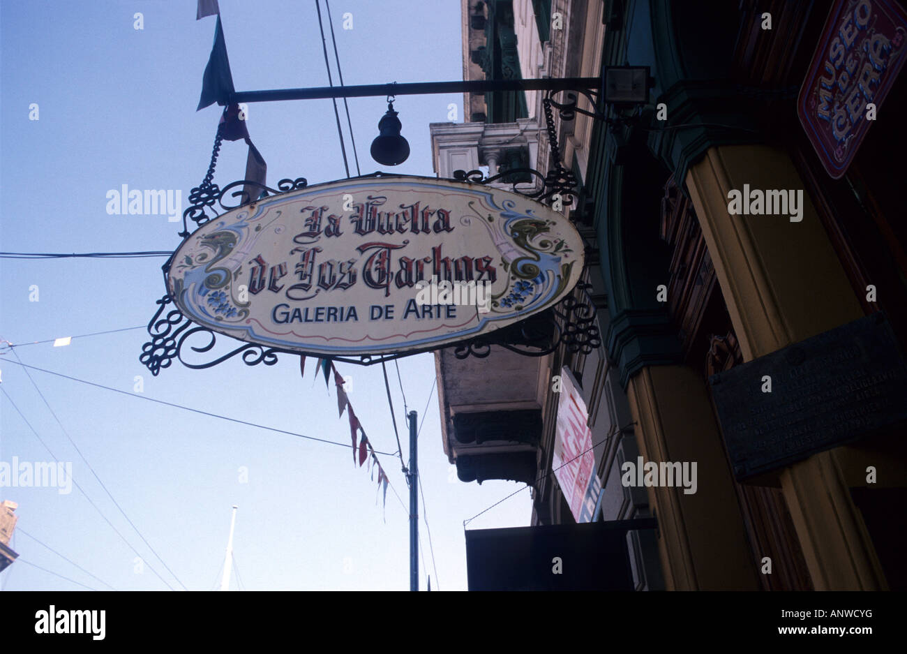 Traditional tradition fileteado art style artistic souvenirs sky cielo ...