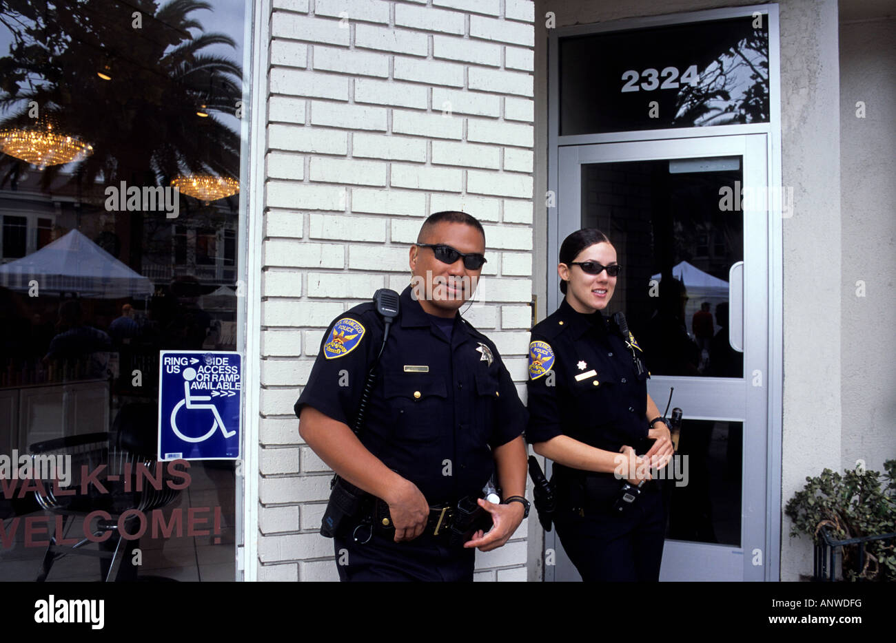 Two 2 cops hi-res stock photography and images - Alamy