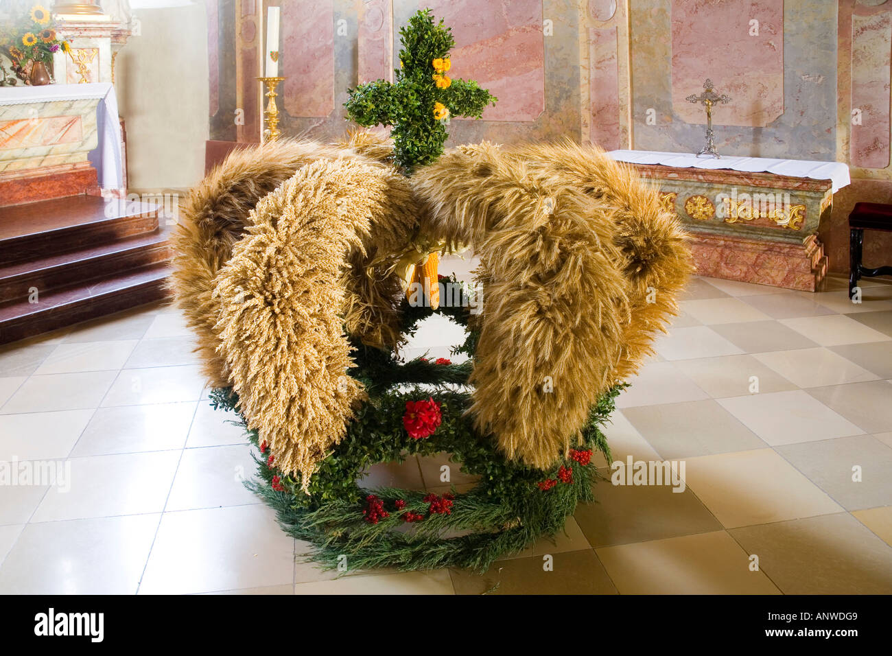 Harvest crown hi-res stock photography and images - Alamy