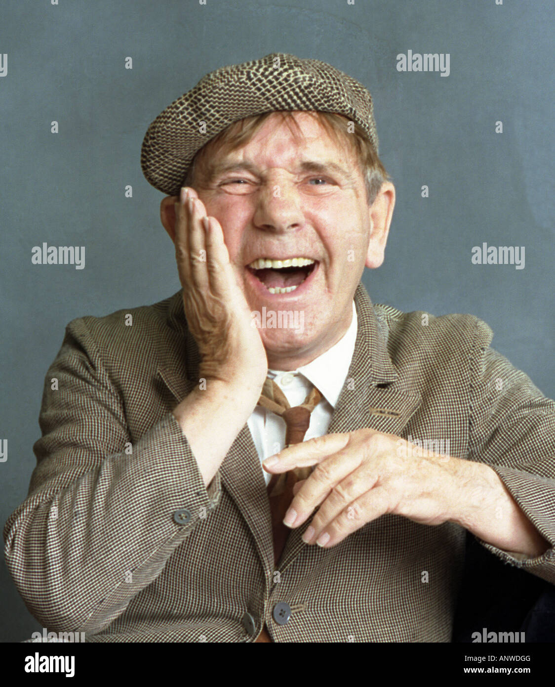 Norman wisdom hi-res stock photography and images - Alamy