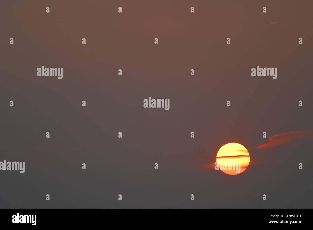 Thin sun hi-res stock photography and images - Alamy