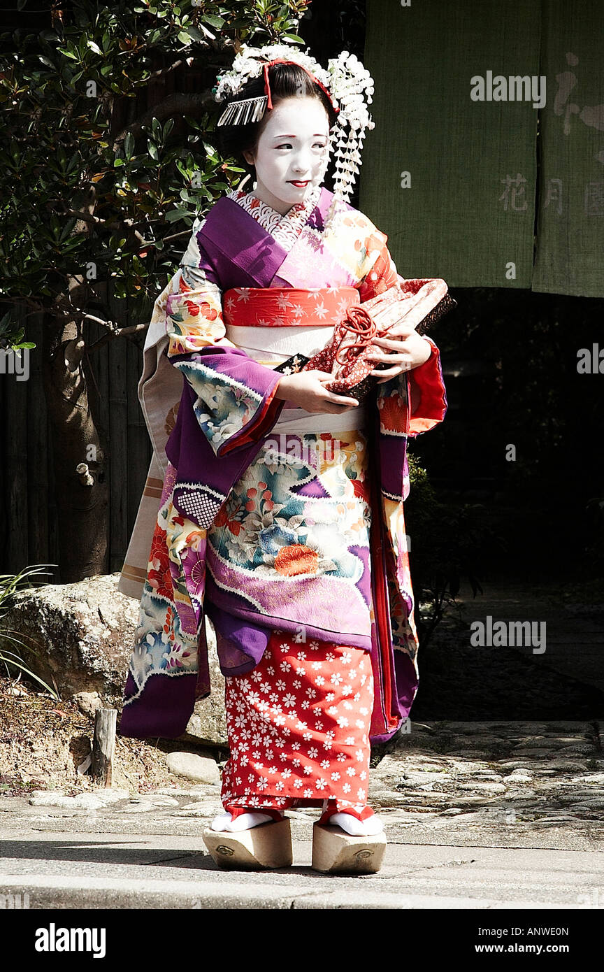 Mini Geisha, Kyoto Stock Photo - Alamy
