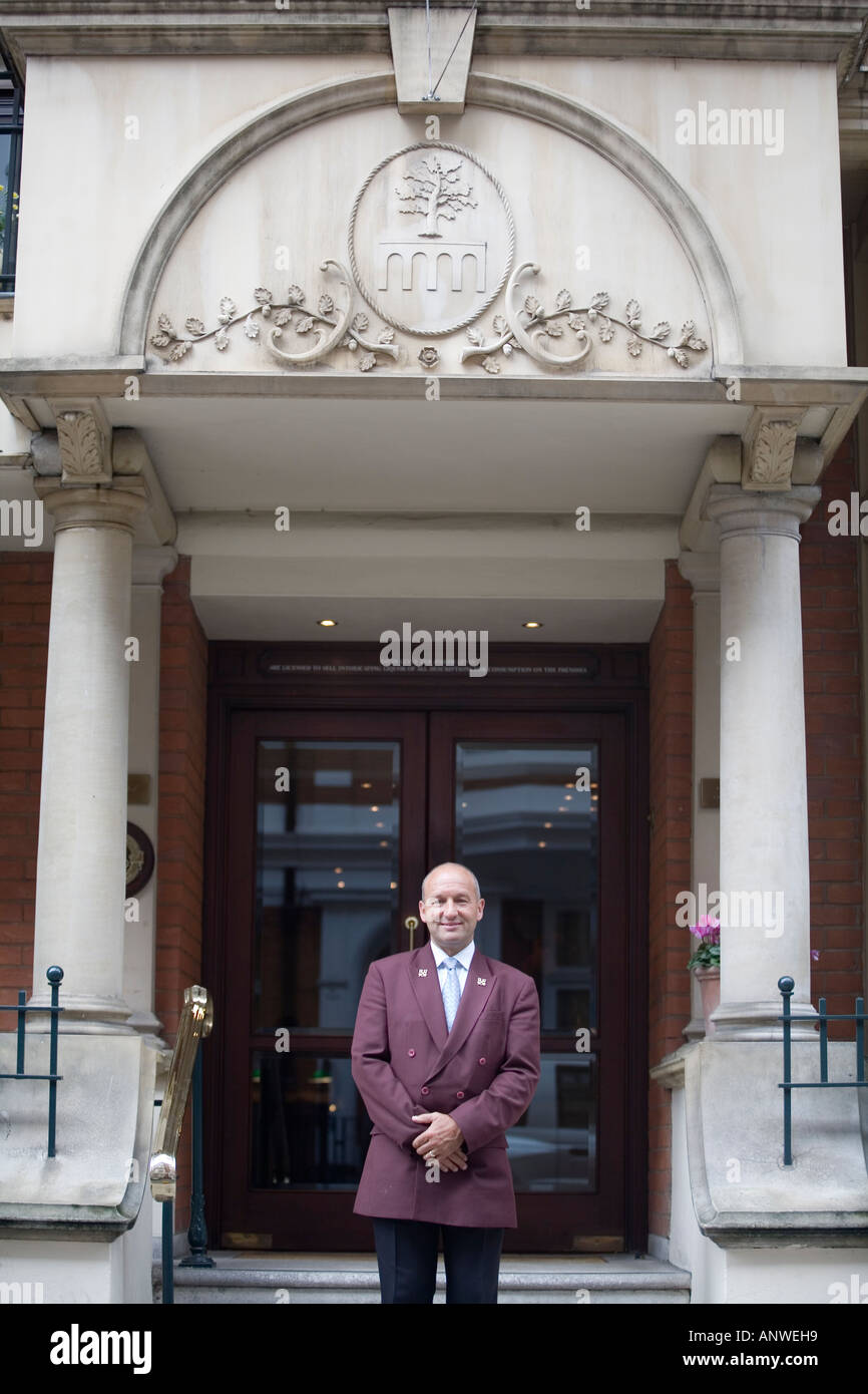 At a london hotel hi-res stock photography and images - Alamy