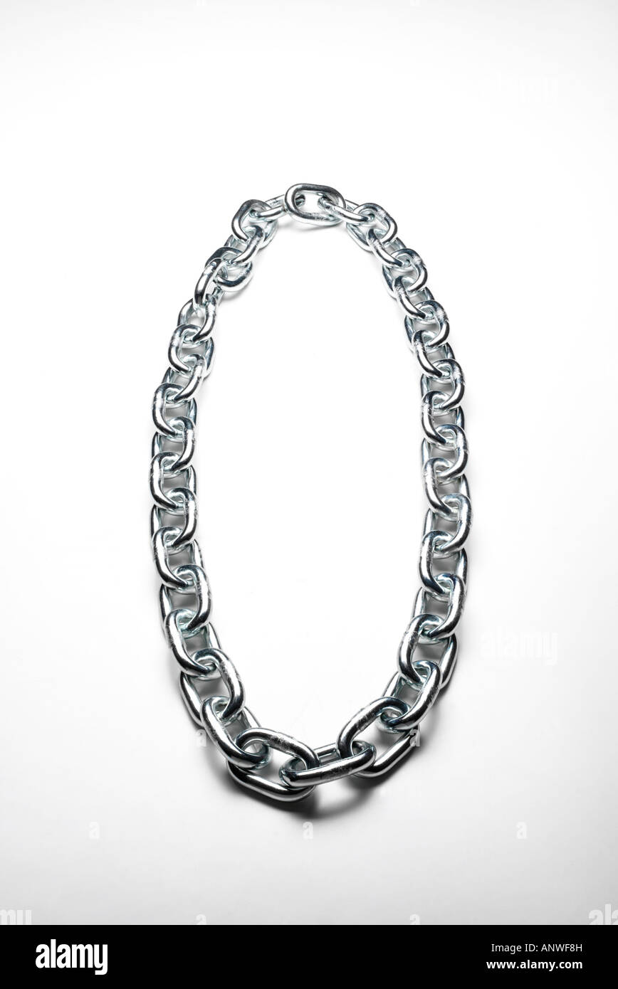 Chain loop hi-res stock photography and images - Alamy