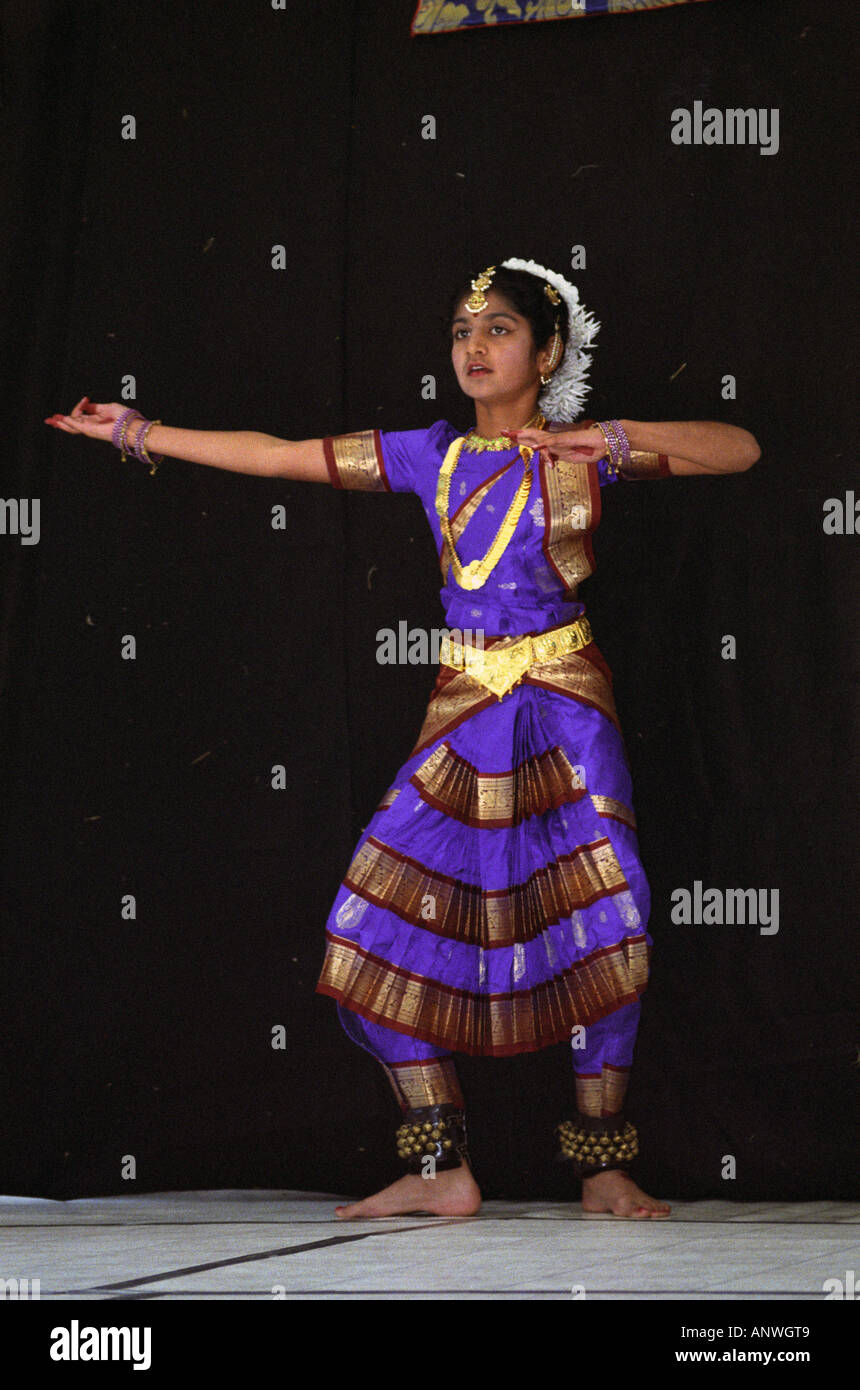 Young Indian Dancer Stock Photo - Alamy