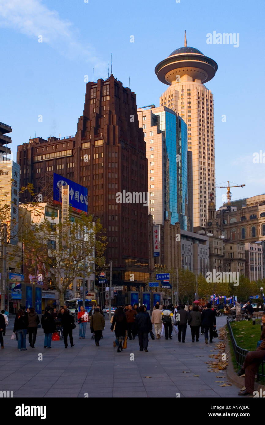 Life in Shaghai Shanghai China Stock Photo - Alamy