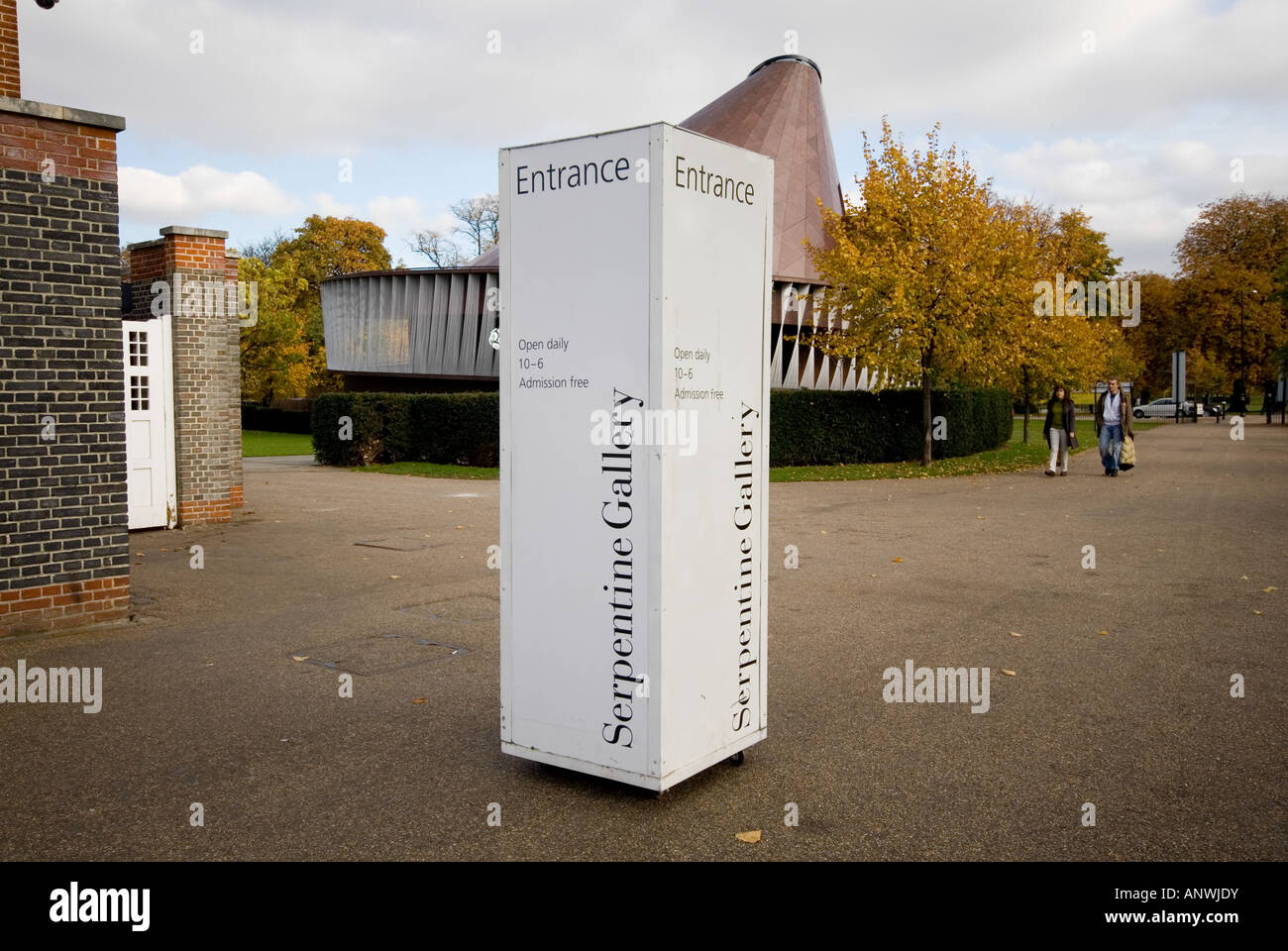 Serpentine Gallery Museum Entrance Kensington Gardens, London Stock ...
