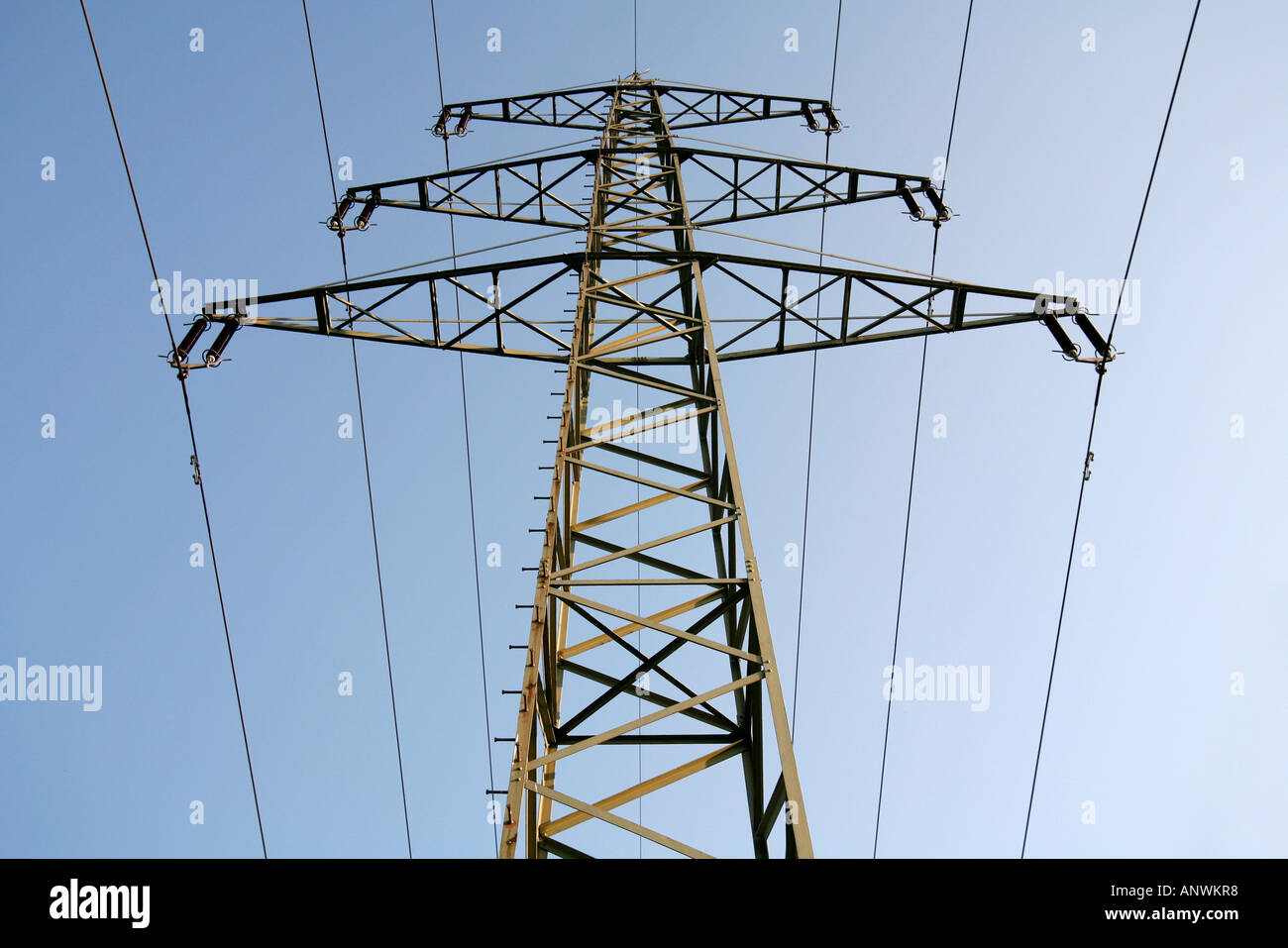 Tension force hi-res stock photography and images - Alamy
