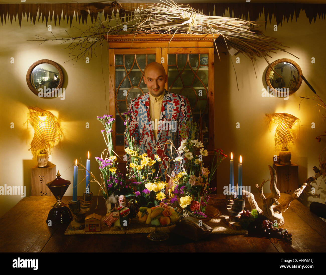 Milliner hi-res stock photography and images - Alamy