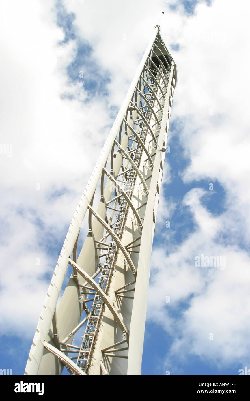 Glasgow Science Centre revolving observation tower Stock Photo - Alamy