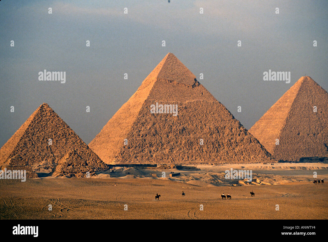 Africa, Egypt, Cairo, Giza. Pyramids (MR Stock Photo - Alamy