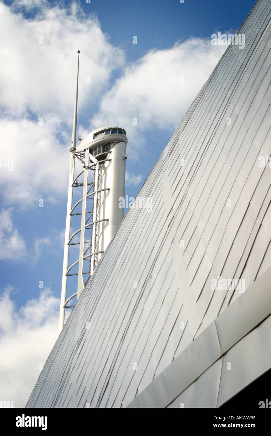 Glasgow Science Centre revolving observation tower Stock Photo - Alamy